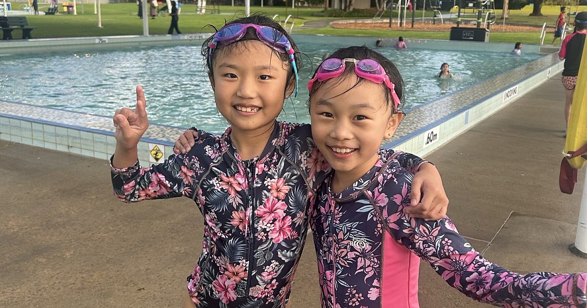 Residents make a splash at the Mayor's Pool Party | News | City of Marion
